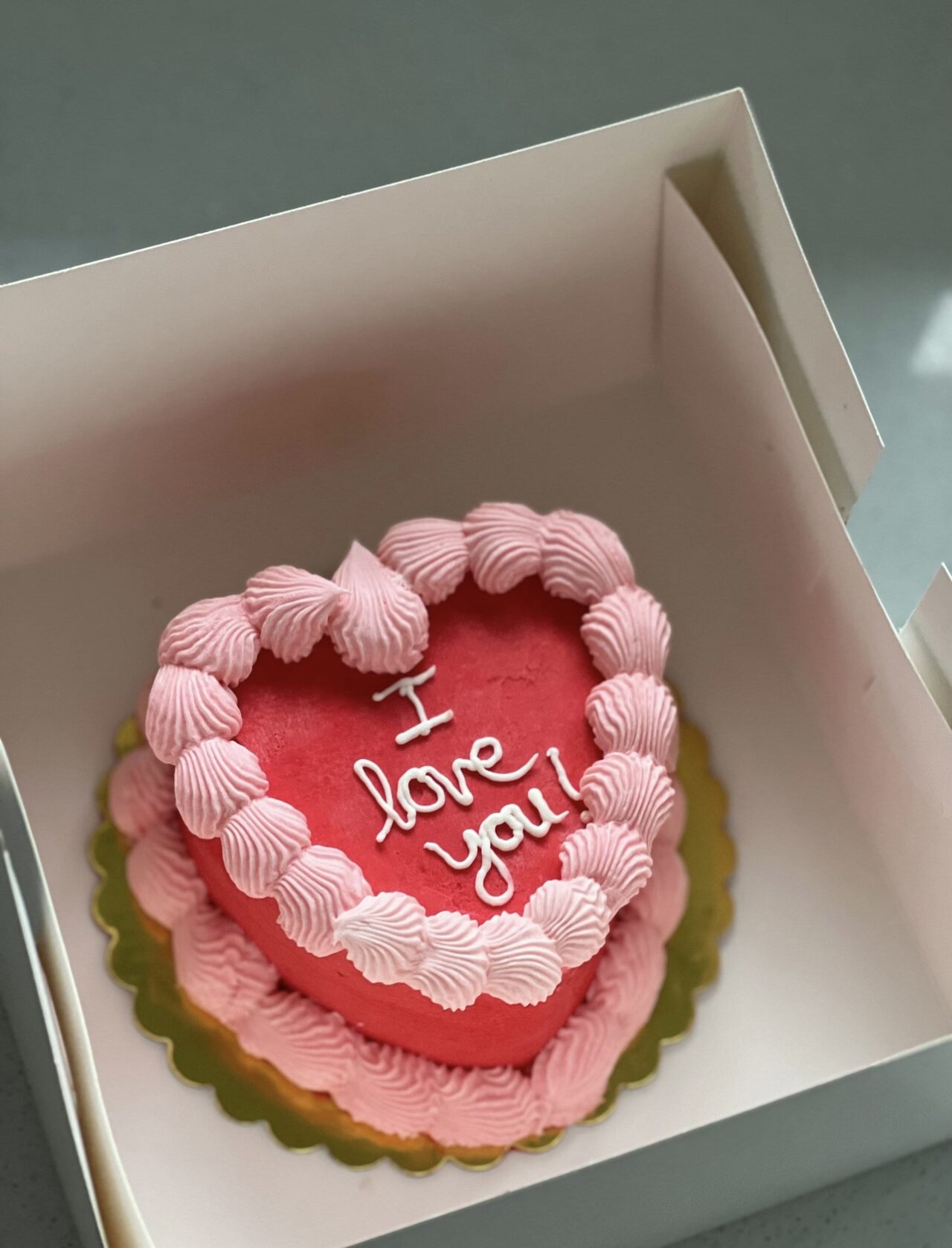 Mini Valentines Day heart | Outrageous Cakes